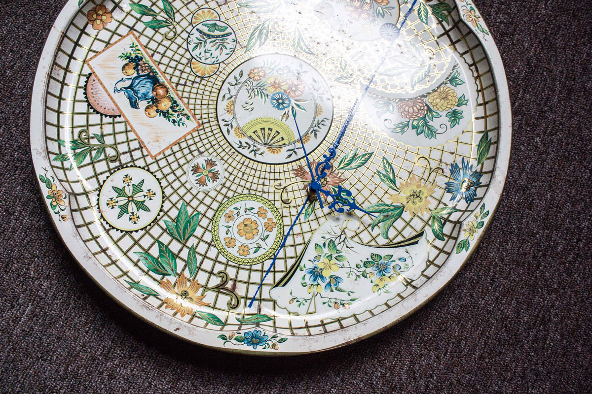 Antique Tray Floral Clock - Kristin Boer